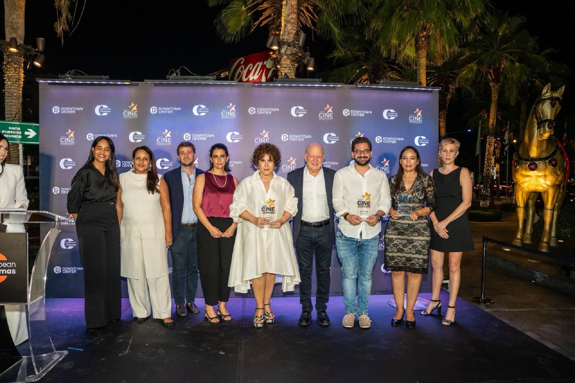 Cuatro nuevas estrellas iluminan el Paseo del Cine Downtown | Cinema ...